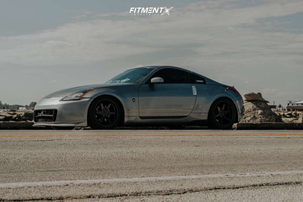 2003 Nissan 350Z Base with 18x9.5 ESR Sr07 and Achilles 245x40 on ...