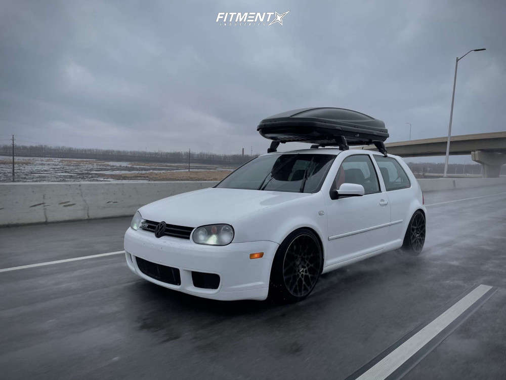 2004 Volkswagen R32 Base with 18x8.5 Rotiform Blq and Hankook 225x35 on ...