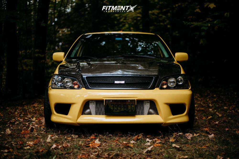 2002 Mitsubishi Lancer OZ Rally with 16x8 Rota Grid V and Federal ...