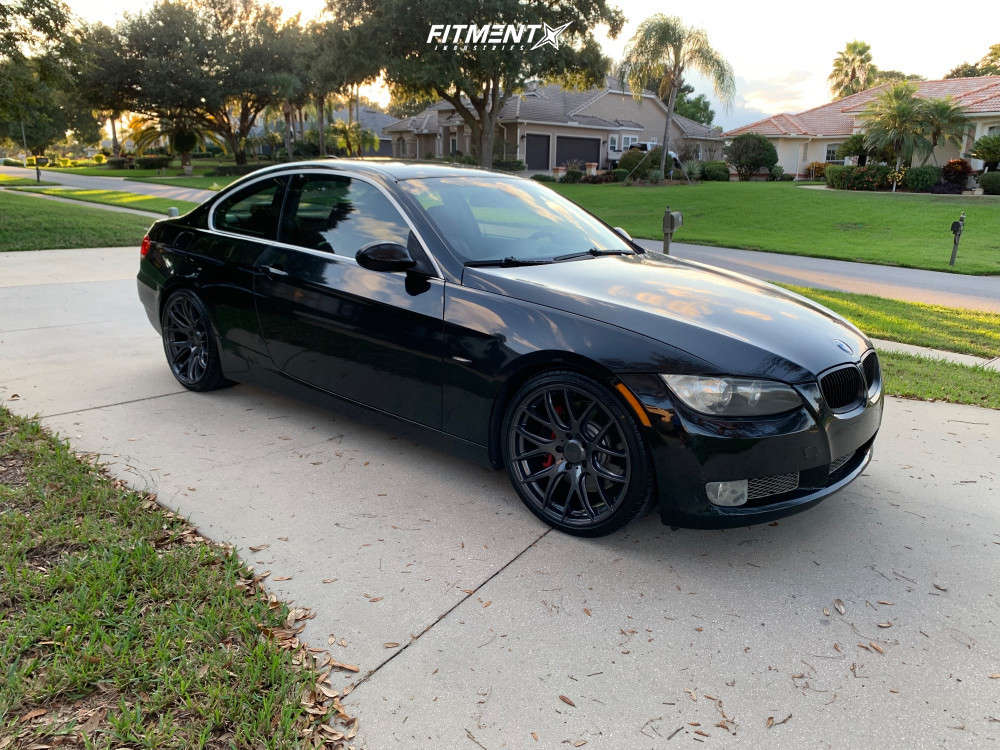 2007 BMW 335i Base with 19x8.5 ESR Sr12 and Lexani 235x35 on Lowering ...