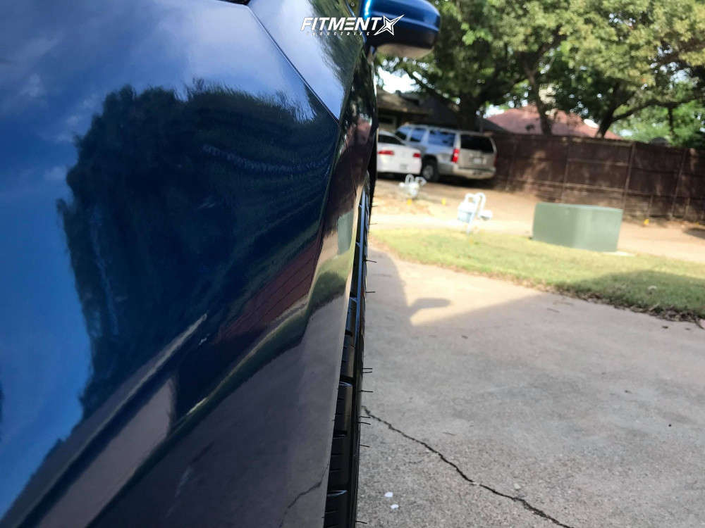 2015 Honda Civic Si with 18x8.5 AVID1 AV6 and Toyo Tires 245x35 on ...