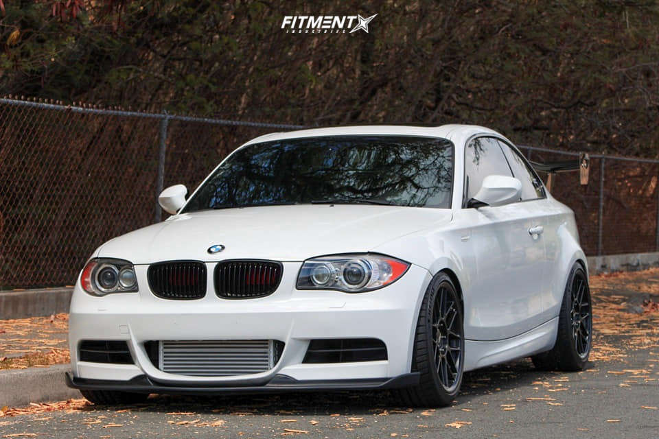 2011 BMW 135i Base with 18x8.5 Apex Arc-8 and Michelin 225x40 on ...