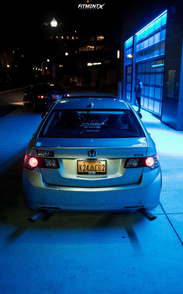 2010 Acura TSX Base with 19x9.5 ESR Sr06 and Achilles 225x35 on ...