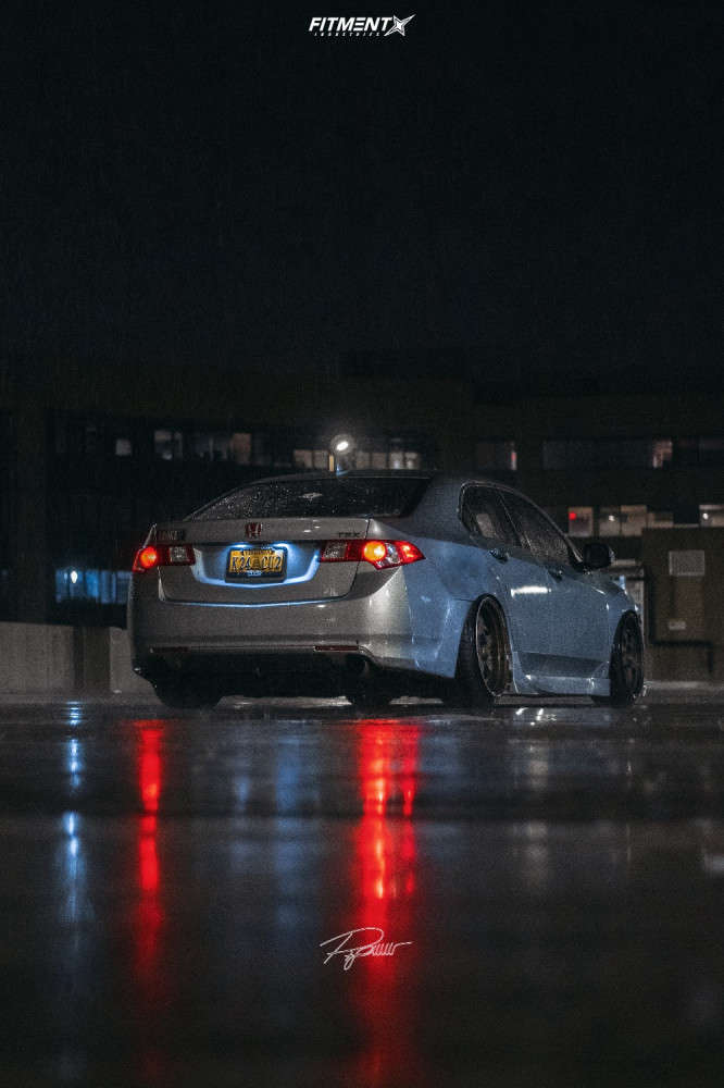 2010 Acura TSX Base with 19x9.5 ESR Sr06 and Achilles 225x35 on ...