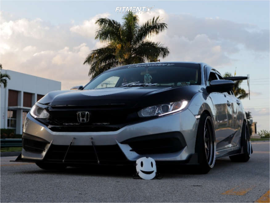 2016 Honda Civic LX with 18x10.5 ESR Sr09 and Primewell 235x40 on ...