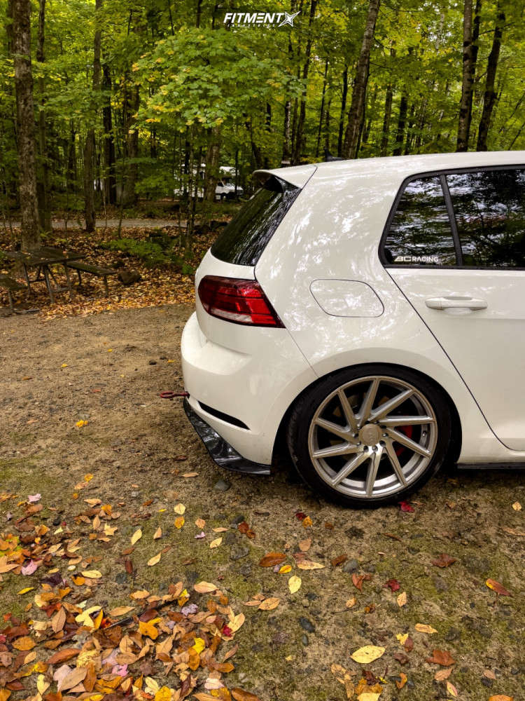 2018 Volkswagen GTI SE with 18x8.5 F1R F29 and Toyo Tires 225x40 on ...