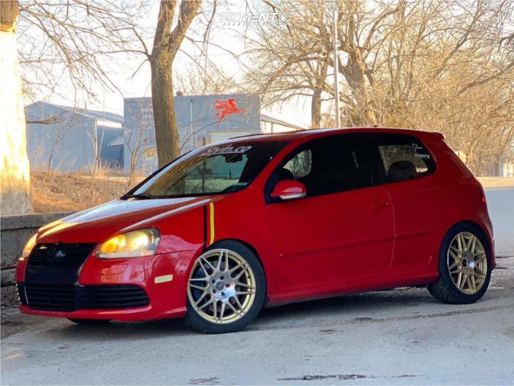 2008 Volkswagen R32 Base with 18x8 Advanti Racing Classe and Federal ...