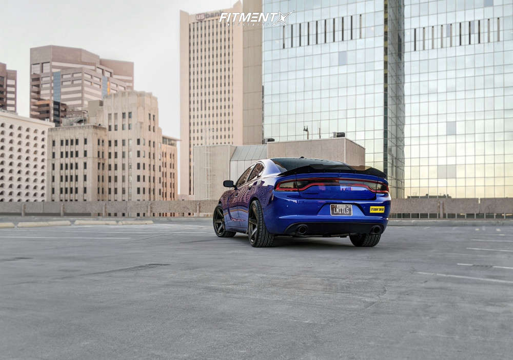 2018 Dodge Charger SXT with 20x9.5 Factory Reproductions Fr77 and Nitto ...