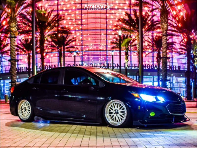 2017 Chevrolet Cruze L with 18x8 JNC Jnc005 and Kumho 225x40 on Air ...