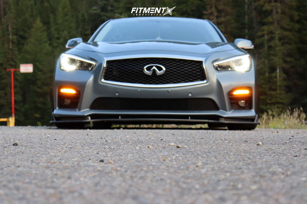2015 INFINITI Q50 Base with 19x9.5 Aodhan Ds02 and Toyo Tires 235x35 on ...