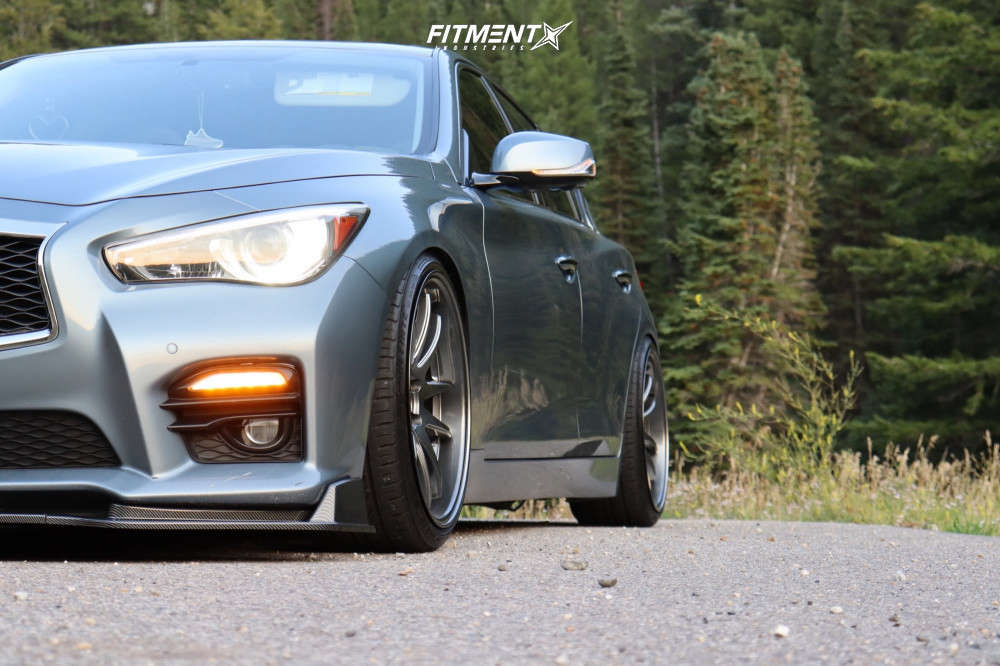 2015 INFINITI Q50 Base with 19x9.5 Aodhan Ds02 and Toyo Tires 235x35 on ...