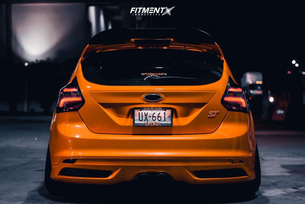 2013 Ford Focus ST with 18x9.5 ESR Cs11 and Milestar 225x40 on Lowering ...