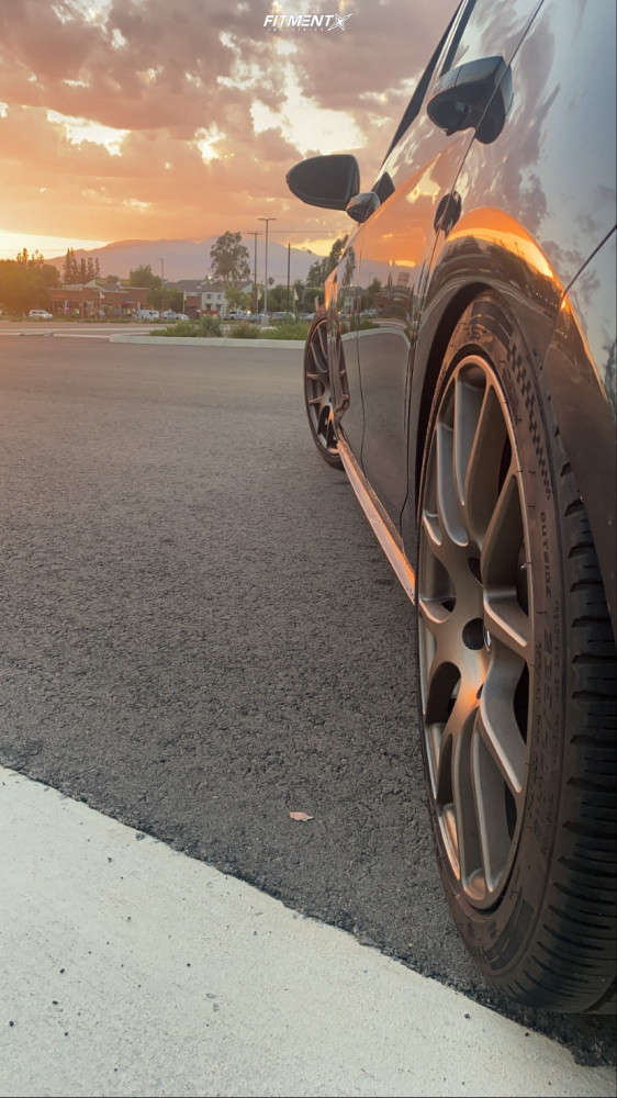 2016 Volkswagen GTI SE with 18x8 Neuspeed Rse12 and Pirelli 235x40 on ...