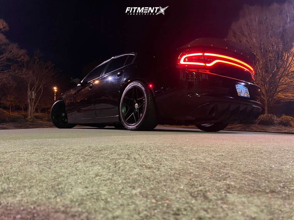 2017 Dodge Charger R/T with 20x10 HRE FlowForm Ff11 and Nitto 275x40 on ...