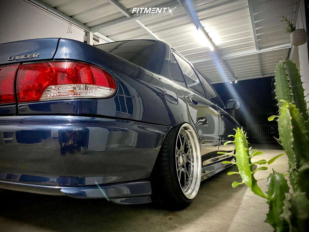 1993 Mitsubishi Mirage ES with 17x9 Tuners and Forceum 195x45 on Air ...