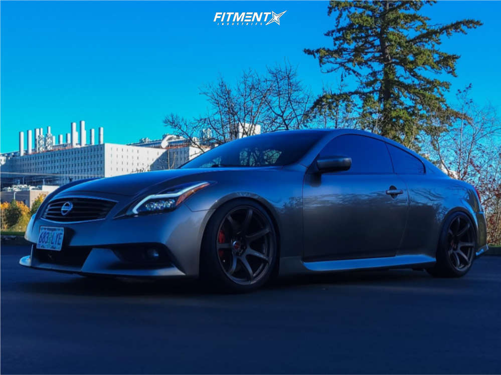 2011 INFINITI G37 IPL with 19x10.5 Work Emotion T7r and Continental 265x35 on Coilovers ...