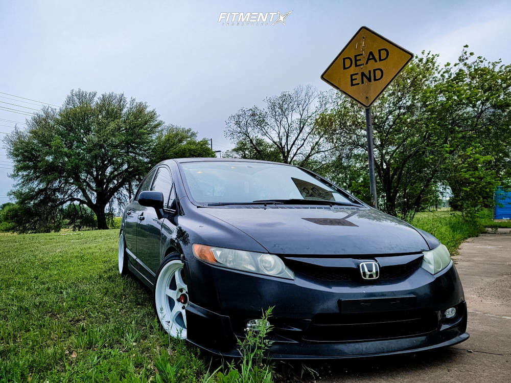 2008 Honda Civic Si with 18x8.5 Aodhan Ah08 and Nitto 225x40 on ...