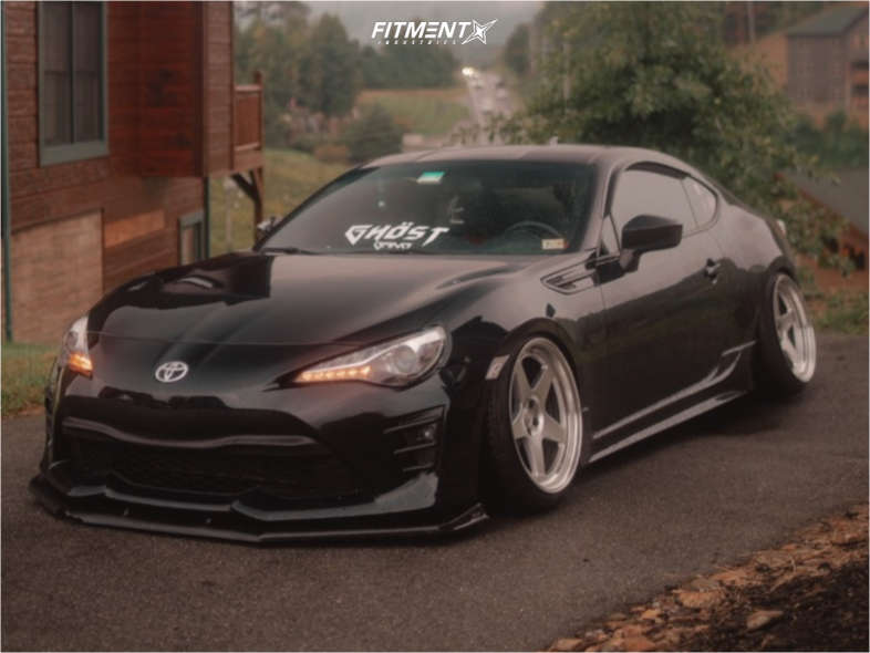 2017 Toyota 86 Base with 18x9.5 Kansei Knp and Federal 225x35 on ...