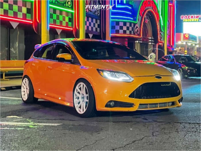 2013 Ford Focus ST with 18x8.5 ESR Cs8 and Barum 235x40 on Coilovers | 1959674 | Fitment Industries