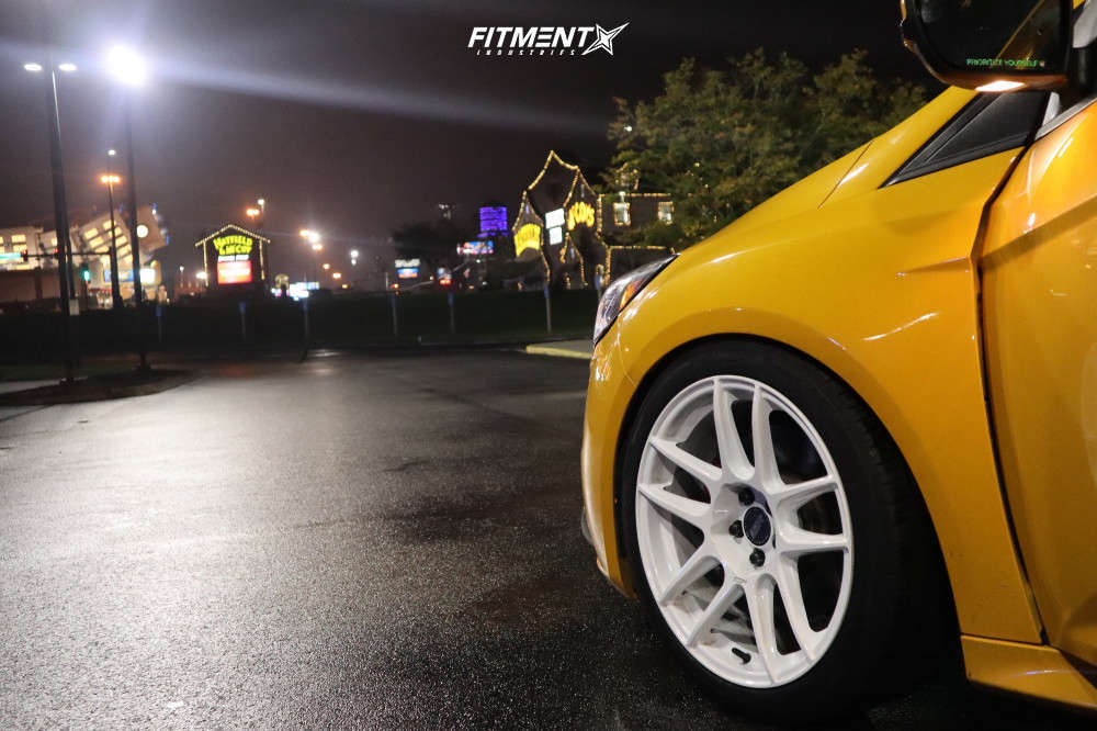 2013 Ford Focus ST with 18x8.5 ESR Cs8 and Barum 235x40 on Coilovers ...