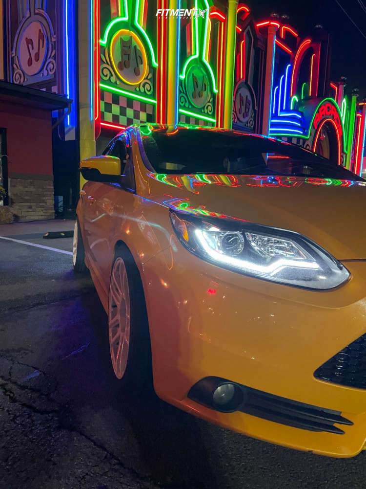 2013 Ford Focus ST with 18x8.5 ESR Cs8 and Barum 235x40 on Coilovers ...