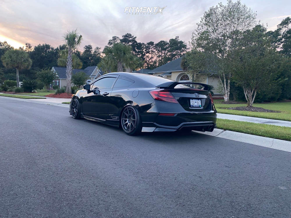 2014 Honda Civic Si with 18x9.5 ESR Sr13 and Nankang 225x35 on ...