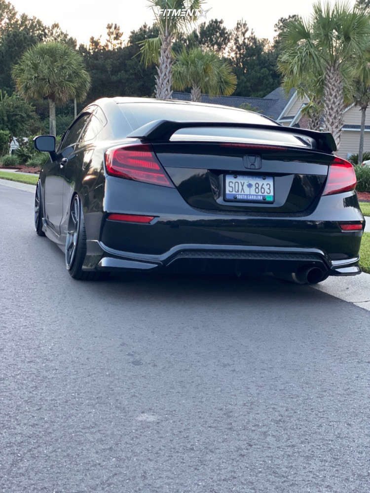 2014 Honda Civic Si with 18x9.5 ESR Sr13 and Nankang 225x35 on ...