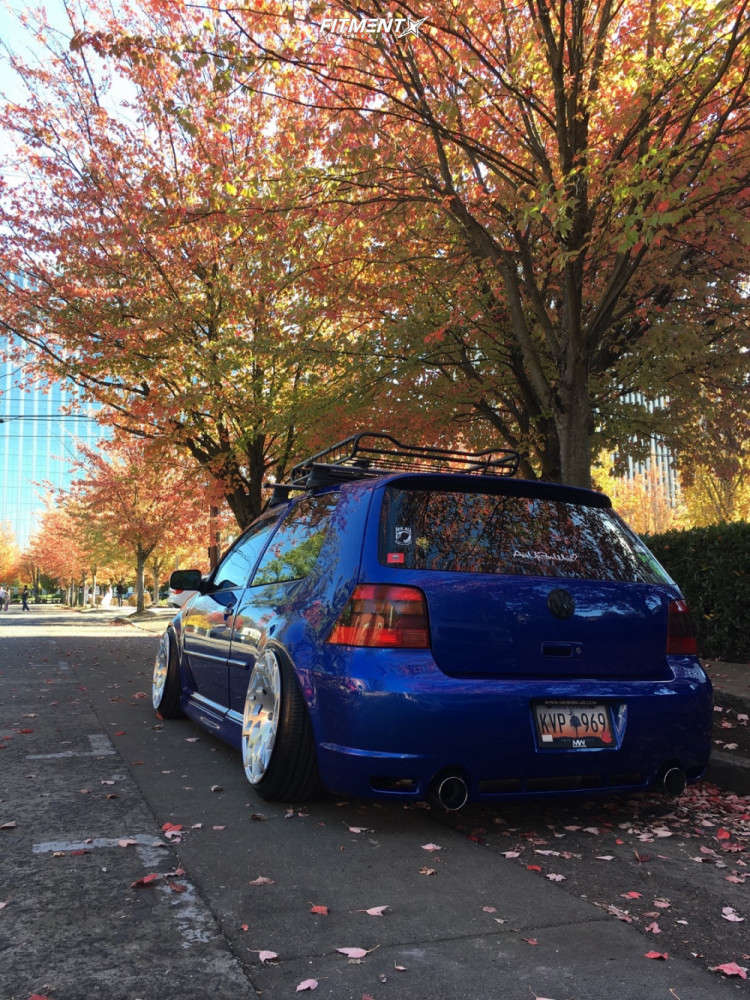 2004 Volkswagen R32 Base with 18x9.5 WatercooledIND MD1 and Nankang ...