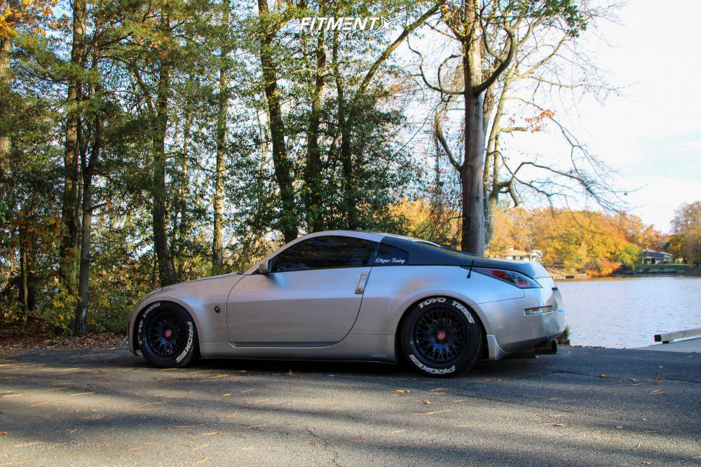2004 Nissan 350Z Enthusiast with 18x9.5 VIP Modular Vrc 110 and Toyo ...