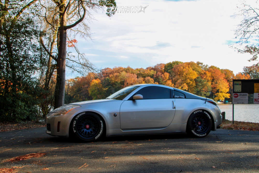 2004 Nissan 350Z Enthusiast with 18x9.5 VIP Modular Vrc 110 and Toyo ...