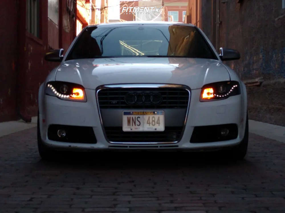 2007 Audi S4 Base with 18x8.5 Aodhan AFF7 and Continental 235x35 on ...