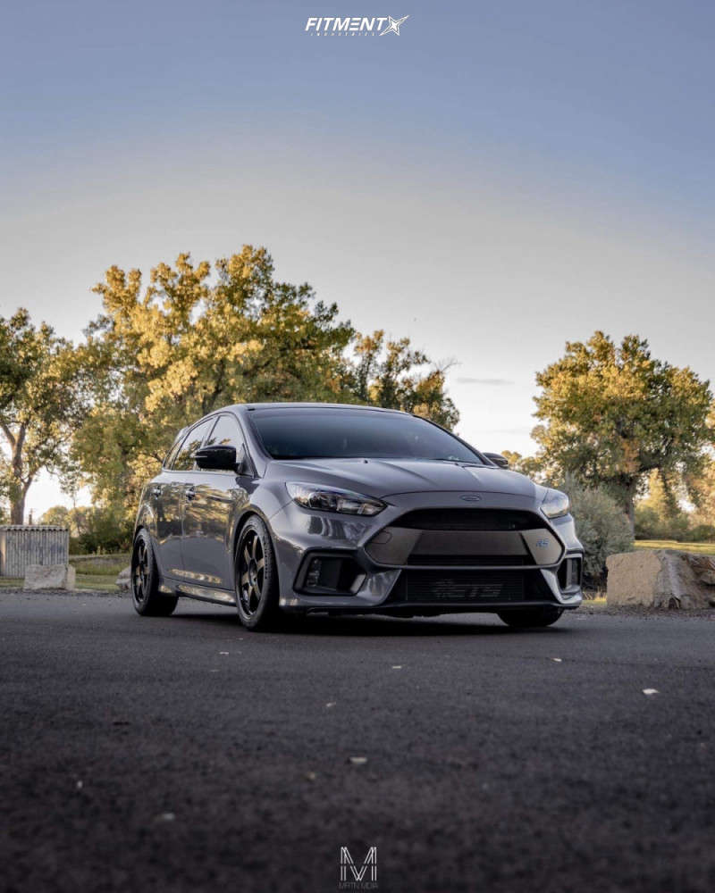 2017 Ford Focus RS with 18x8.5 Volk Te37sl Black Edition Ii and ...