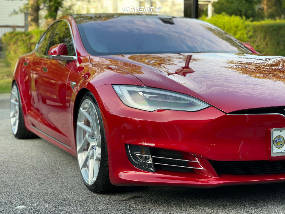 2020 Tesla S Performance with 21x9 BC Forged EH168 and Michelin 245x35 ...