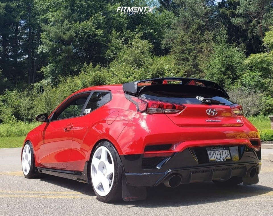 2020 Hyundai Veloster N Base with 18x8.5 Fifteen52 Tarmac and Michelin ...