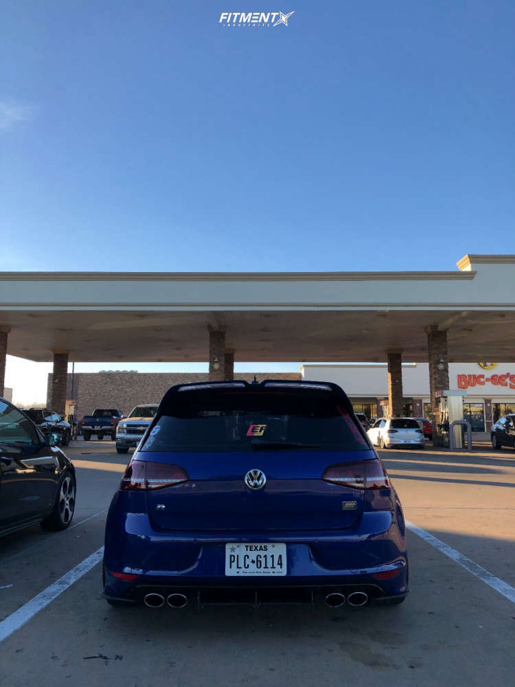 2015 Volkswagen Golf R Base with 18x8 OZ Racing Superleggera and ...