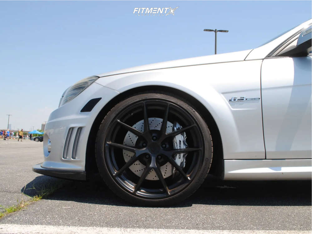 2008 Mercedes-Benz C63 AMG Base with 19x8.5 Aodhan Aff7 and Continental ...