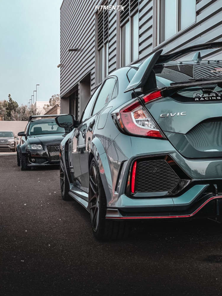 2019 Honda Civic Type R with 18x8.5 Curva Cff300 and Firestone 255x35 ...