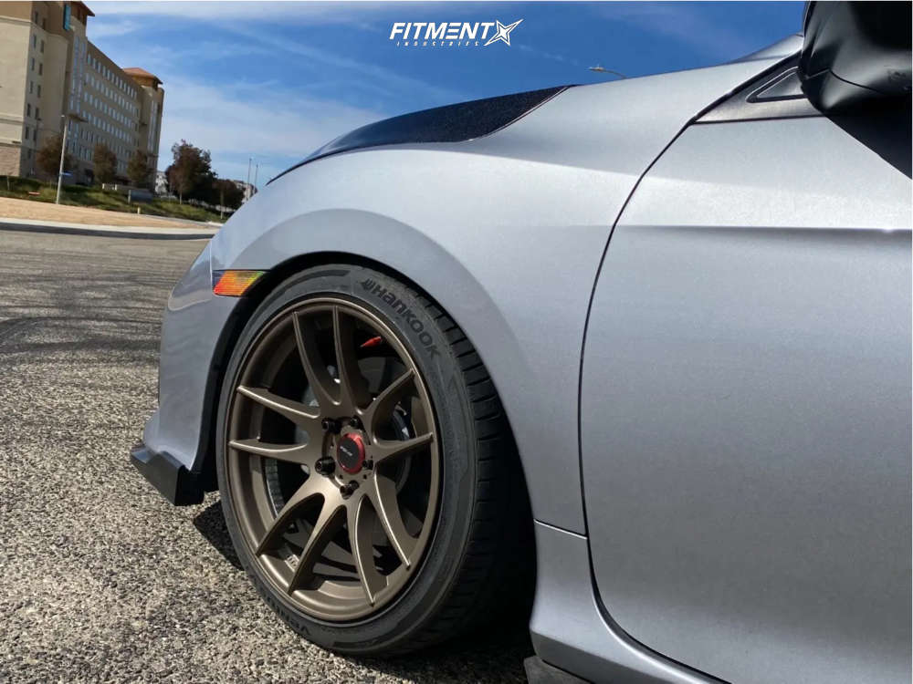 2020 Honda Civic Si with 18x9.5 AVID1 AV32 and Hankook 235x40 on ...