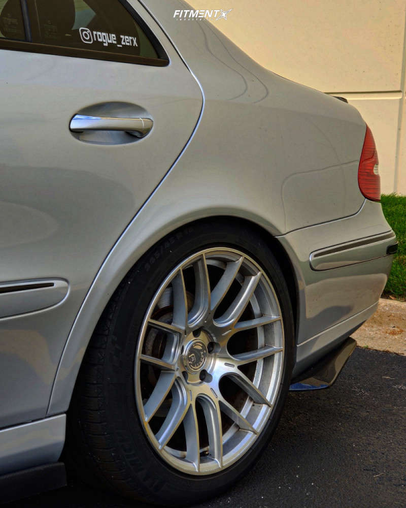 2006 Mercedes-Benz E350 4Matic with 18x9.5 Aodhan Ah-x and Michelin ...