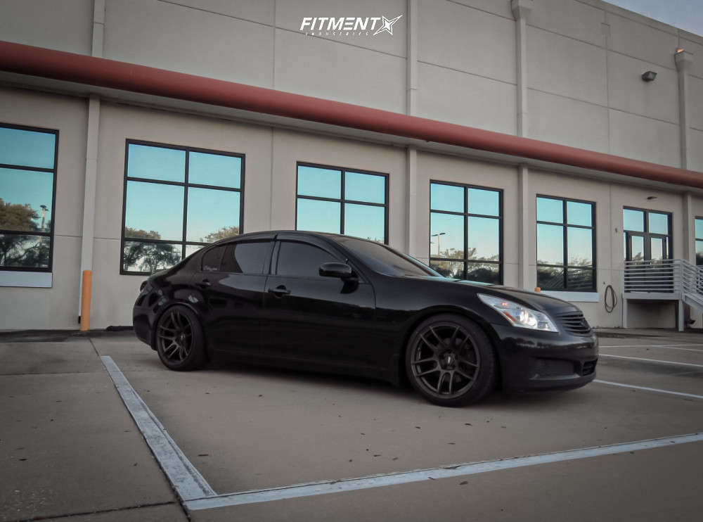 2007 INFINITI G35 X with 19x10.5 ESR Cs8 and Lexani 265x35 on Coilovers ...