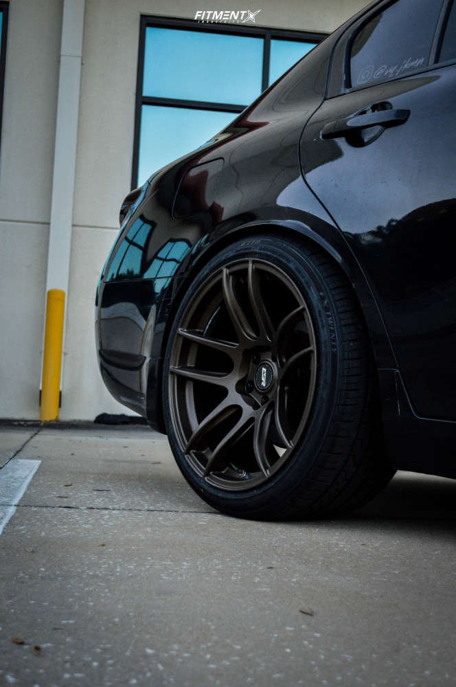2007 INFINITI G35 X with 19x10.5 ESR Cs8 and Lexani 265x35 on Coilovers ...