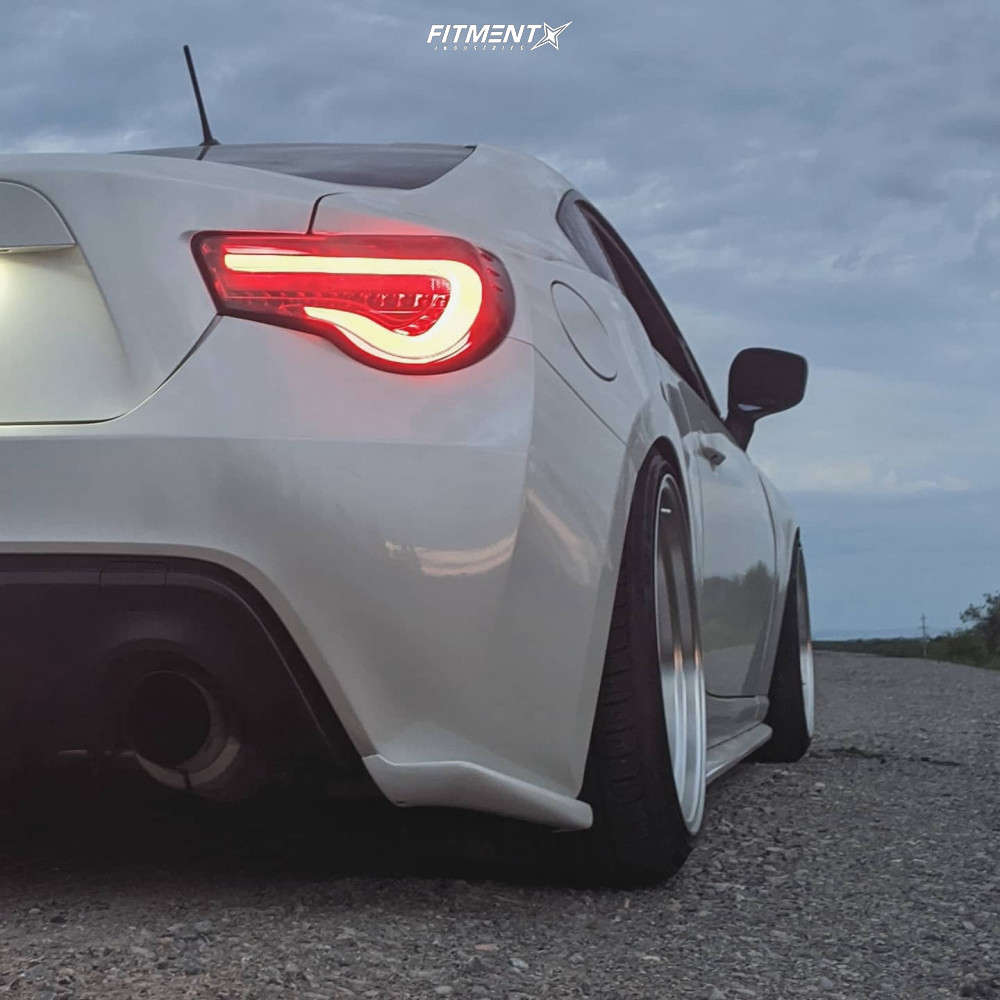 2013 Subaru BRZ Sport-tech with 18x9.5 ESR Sr01 and Nexen 225x40 on ...