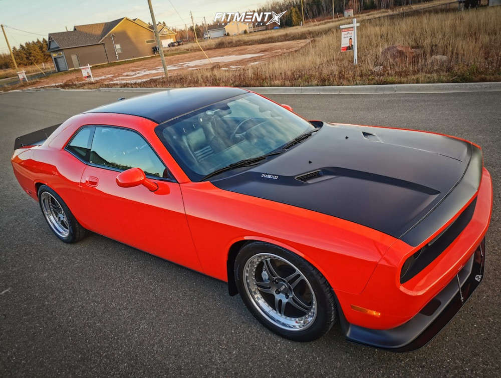 2009 Dodge Challenger R/T with 20x9.5 CCW HYBRID 505 and Continental ...