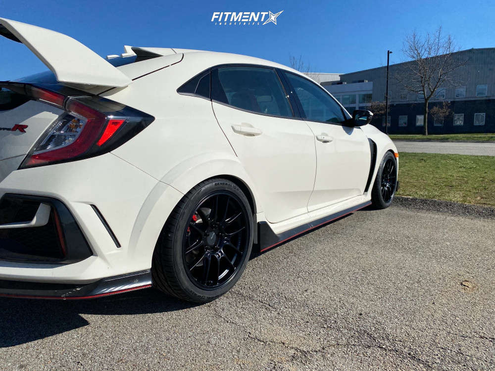 2021 Honda Civic Type R with 18x9.5 Enkei Gtc02 and General 265x35 on ...