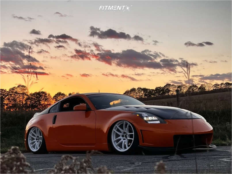2004 Nissan 350Z Base with 19x9.5 Work Emotion Cr Kiwami and ...