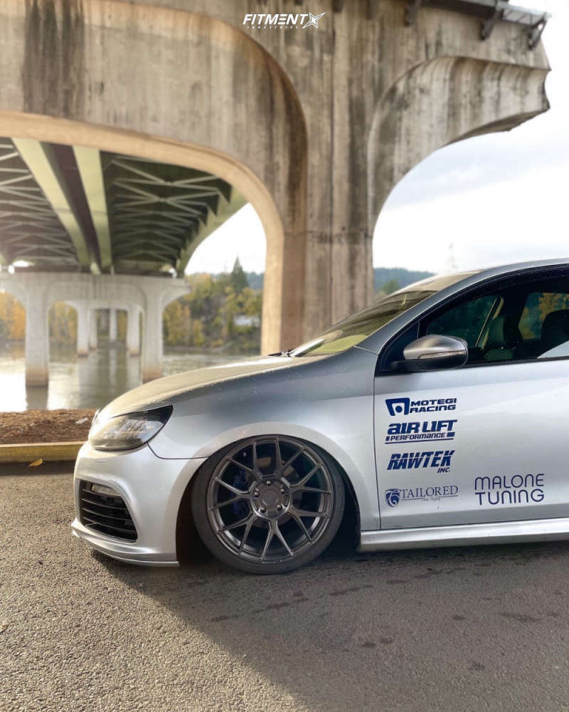 2013 Volkswagen Golf TDI with 18x8.5 Motegi Mr147 and Atlas 215x40 on ...