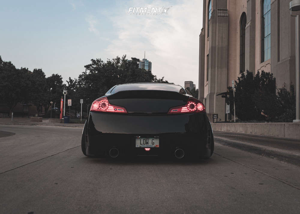 2006 INFINITI G35 Base with 19x11 GMR Ch-7 and Federal 255x35 on Air ...