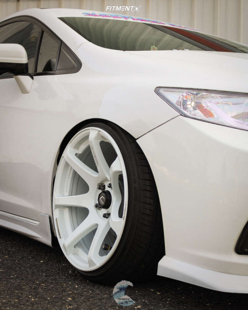 2015 Honda Civic EX with 18x10 Cosmis Racing Mr7 and Delinte 215x35 on ...