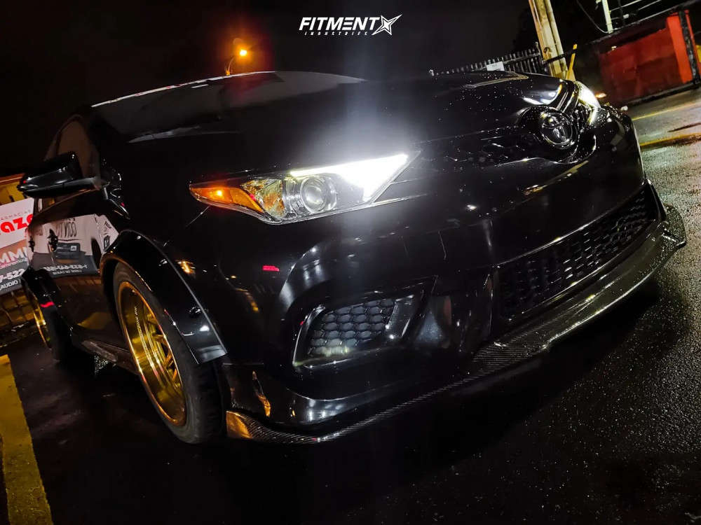 2018 Toyota Corolla IM Base with 17x9 Cosmis Racing Xt-206r and Atlas ...