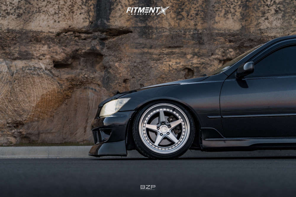 2003 Lexus IS300 Base with 18x9.5 Aodhan Ds05 and Federal 225x35 on ...